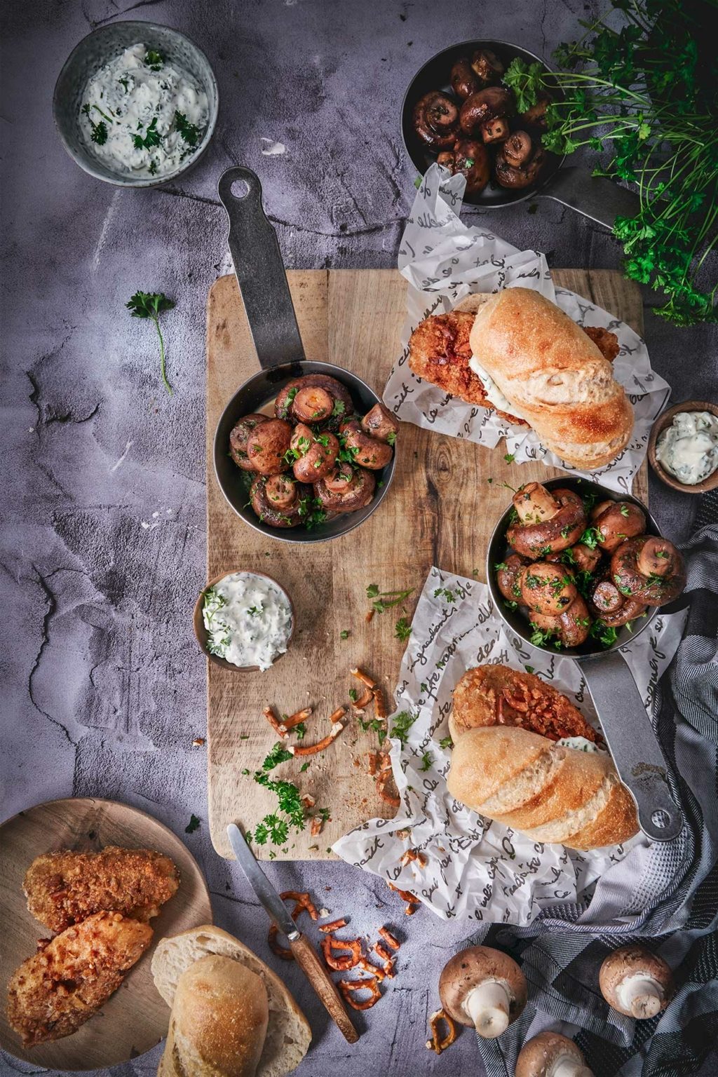 Backfisch mit Salzbrezelkruste und Champignons wie vom Weihnachtsmarkt ...